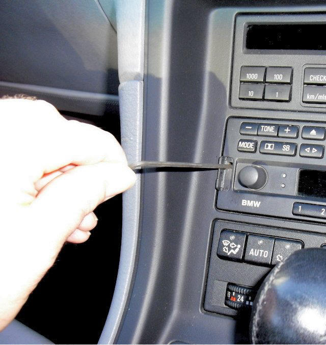 BMW E31 fitting Becker Indianapolis